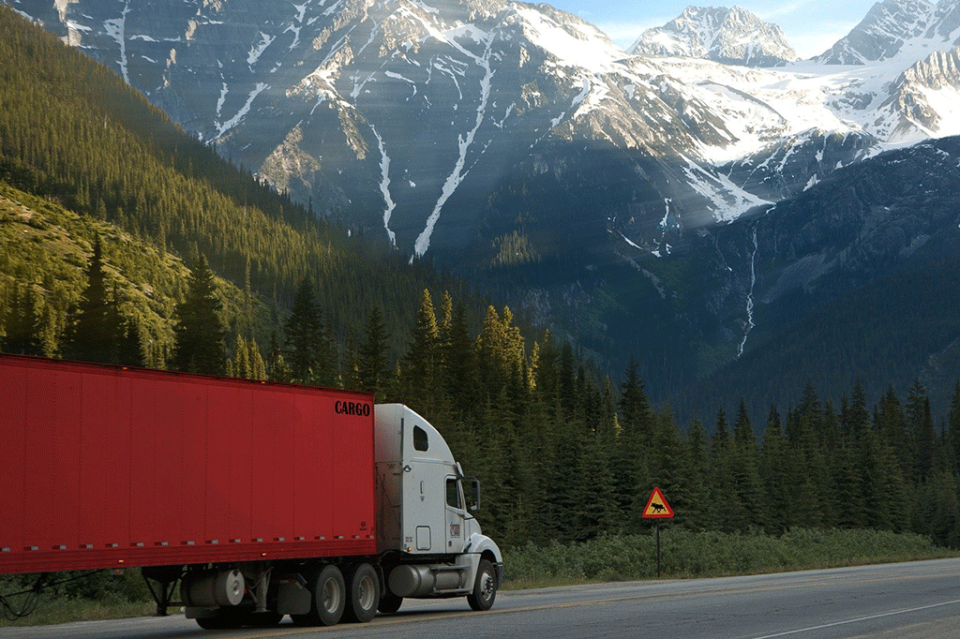 Southwest Freight Distributors acquired by Central States Trucking